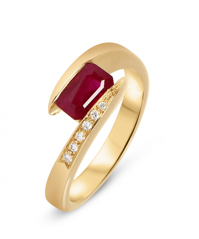 Bague Or Jaune 750 Rubis Rectangulaire et Diamant Ref. 39358